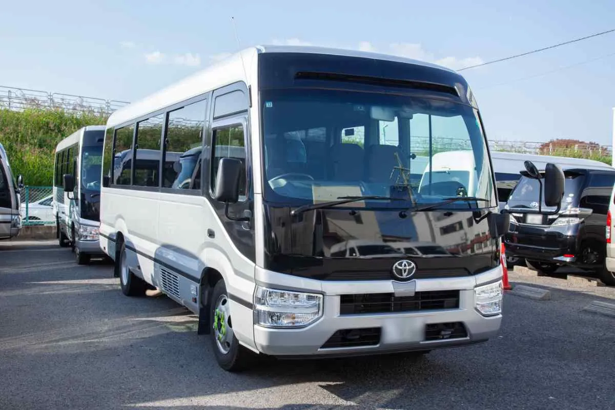 愛知県名古屋のマイクロバスなら株式会社B BRIDGE FACTOR | フレキシブルにニーズに対応